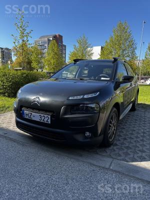 Melns Citroen C4 Cactus 2017 Rīga, ar dzinēja tilpumu 1.60 L un nobraukumu 194 tūkst. km par 7200 €, foto 1 vietnē AUTOMOTO.COM.LV