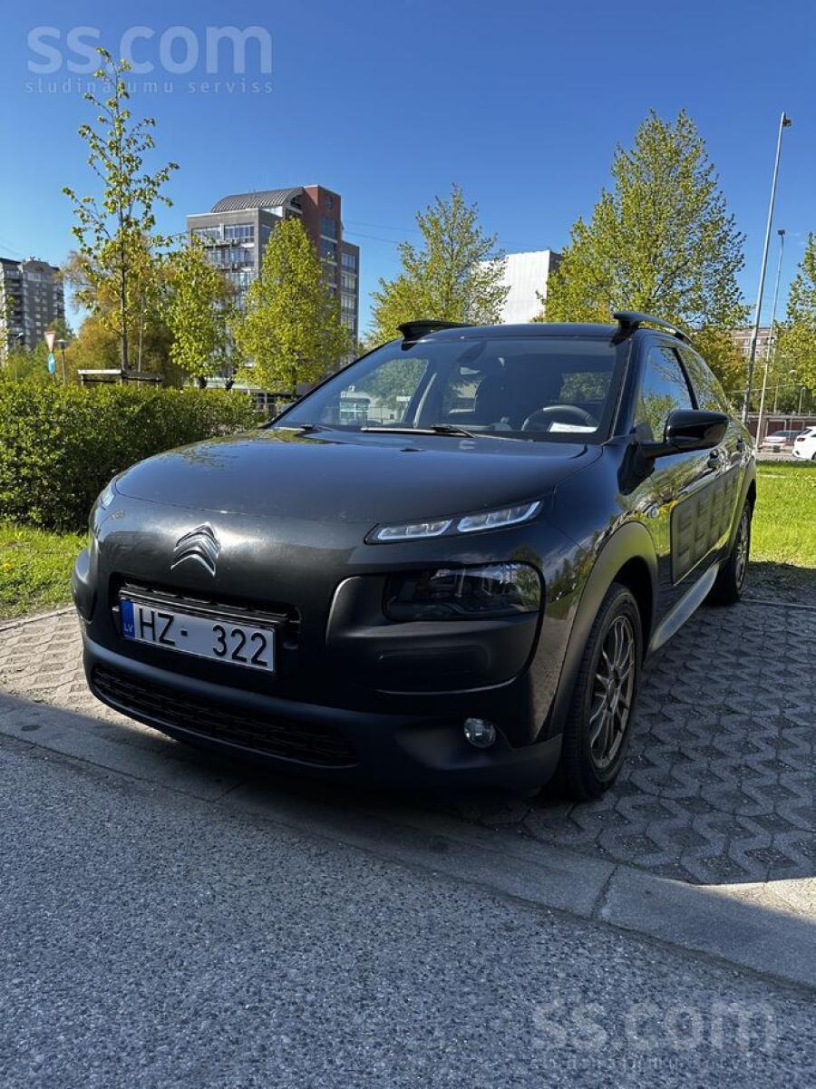 Melns Citroen C4 Cactus 2017 Rīga, ar dzinēja tilpumu 1.60 L un nobraukumu 194 tūkst. km par 7200 €, foto 1 vietnē AUTOMOTO.COM.LV