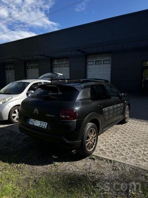 Melns Citroen C4 Cactus 2017 Rīga, ar dzinēja tilpumu 1.60 L un nobraukumu 194 tūkst. km par 7200 €, foto 6 vietnē AUTOMOTO.COM.LV