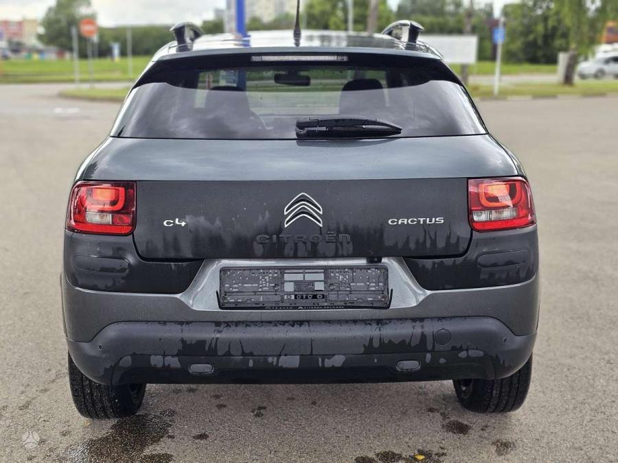 Black Citroen C4 Cactus 2017 in Rokiskis, with an engine capacity of 1.56 L and mileage of 120 thousand km for 4150 €, photo 9 on AUTOMOTO.COM.LV
