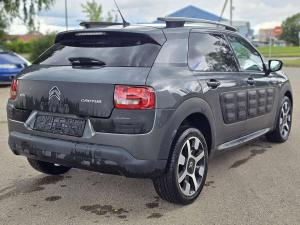 Black Citroen C4 Cactus 2017 in Rokiskis, with an engine capacity of 1.56 L and mileage of 120 thousand km for 4150 €, photo 15 on AUTOMOTO.COM.LV