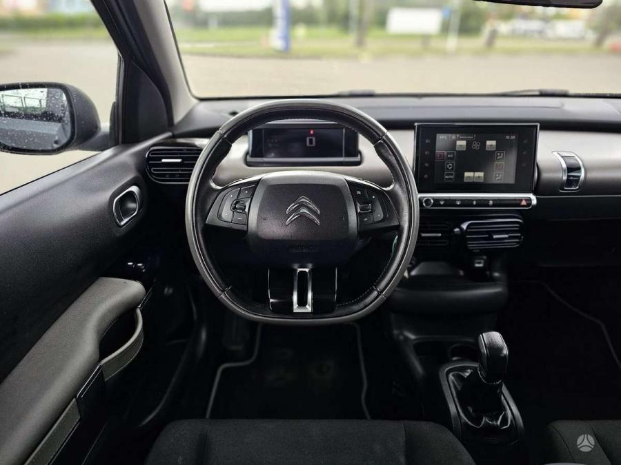 Black Citroen C4 Cactus 2017 in Rokiskis, with an engine capacity of 1.56 L and mileage of 120 thousand km for 4150 €, photo 18 on AUTOMOTO.COM.LV