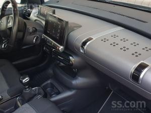 Black Citroen C4 Cactus 2018 in Jelgava, with an engine capacity of 1.50 L and mileage of 207 thousand km for 7750 €, photo 10 on AUTOMOTO.COM.LV