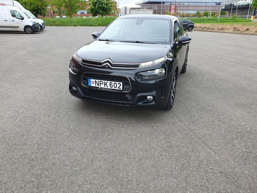 Melns Citroen C4 Cactus 2019 Klaipėda, ar dzinēja tilpumu 1.50 L un nobraukumu 233 tūkst. km par 8600 €, foto 3 vietnē AUTOMOTO.COM.LV