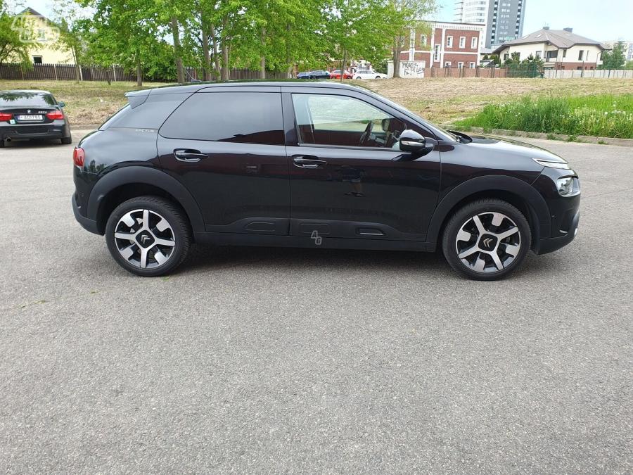 Melns Citroen C4 Cactus 2019 Klaipėda, ar dzinēja tilpumu 1.50 L un nobraukumu 233 tūkst. km par 8600 €, foto 5 vietnē AUTOMOTO.COM.LV