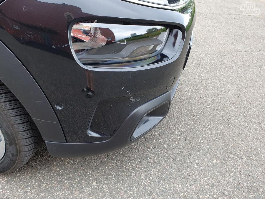 Melns Citroen C4 Cactus 2019 Klaipėda, ar dzinēja tilpumu 1.50 L un nobraukumu 233 tūkst. km par 8600 €, foto 9 vietnē AUTOMOTO.COM.LV