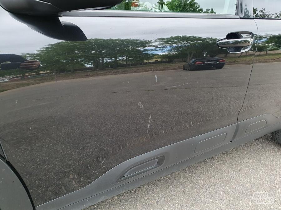 Melns Citroen C4 Cactus 2019 Klaipėda, ar dzinēja tilpumu 1.50 L un nobraukumu 233 tūkst. km par 8600 €, foto 10 vietnē AUTOMOTO.COM.LV