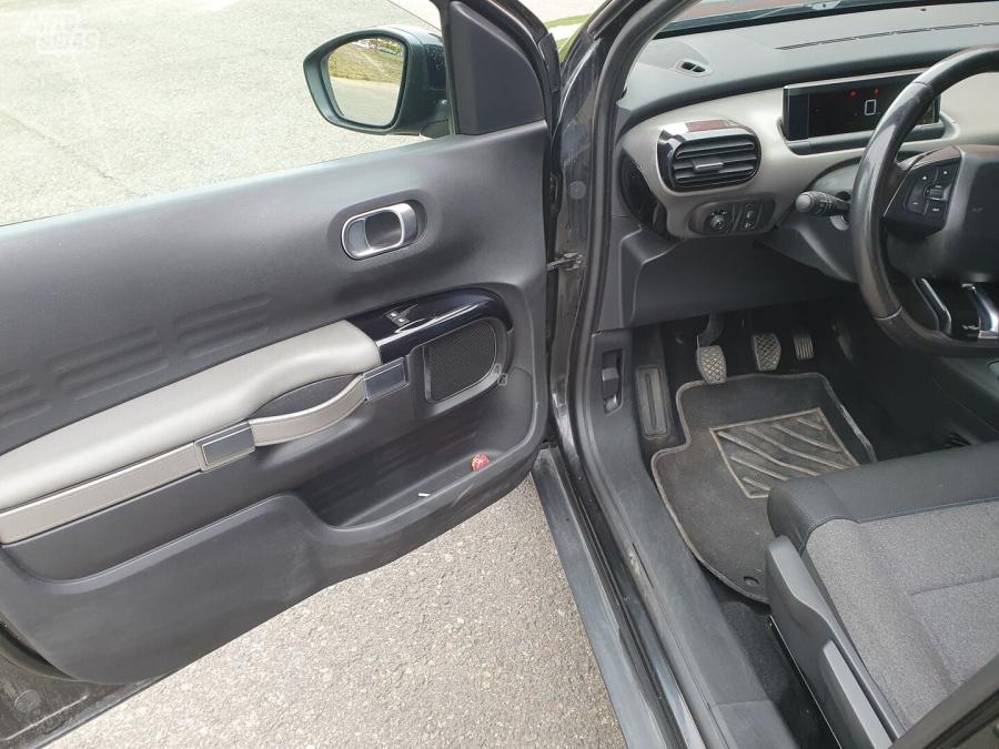Melns Citroen C4 Cactus 2019 Klaipėda, ar dzinēja tilpumu 1.50 L un nobraukumu 233 tūkst. km par 8600 €, foto 17 vietnē AUTOMOTO.COM.LV