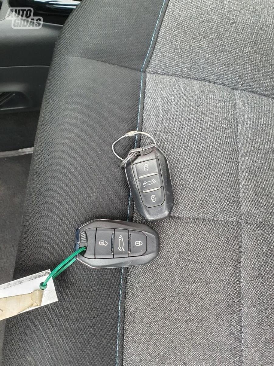Melns Citroen C4 Cactus 2019 Klaipėda, ar dzinēja tilpumu 1.50 L un nobraukumu 233 tūkst. km par 8600 €, foto 20 vietnē AUTOMOTO.COM.LV