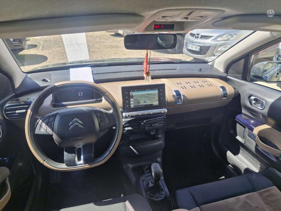 Melns Citroen C4 Cactus 2014 Tauragė, ar dzinēja tilpumu 1.20 L un nobraukumu 177 tūkst. km par 3300 €, foto 13 vietnē AUTOMOTO.COM.LV