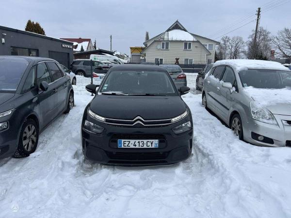 Melns Citroen C4 Cactus 2018 Tauragė, ar dzinēja tilpumu 1.20 L un nobraukumu 118 tūkst. km par 5200 €, foto 2 vietnē AUTOMOTO.COM.LV