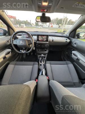 Melns Citroen C4 Cactus 2018 Rīga, ar dzinēja tilpumu 1.20 L un nobraukumu 139 tūkst. km par 6500 €, foto 6 vietnē AUTOMOTO.COM.LV