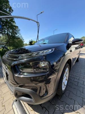 Black Citroen C4 Cactus 2018 in Riga, with an engine capacity of 1.20 L and mileage of 155 thousand km for 7500 €, photo  on AUTOMOTO.COM.LV