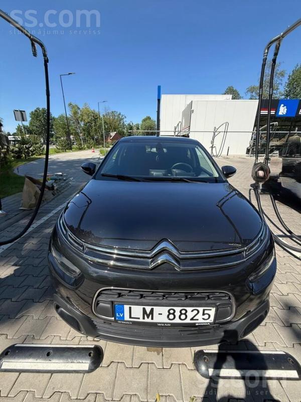 Melns Citroen C4 Cactus 2018 Rīga, ar dzinēja tilpumu 1.20 L un nobraukumu 155 tūkst. km par 7500 €, foto 10 vietnē AUTOMOTO.COM.LV