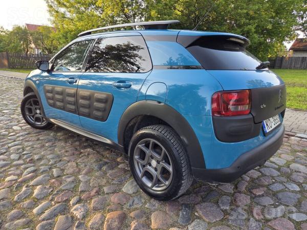 Blue Citroen C4 Cactus 2017 in Jelgava, with an engine capacity of 1.60 L and mileage of 0 thousand km for 6200 €, photo 4 on AUTOMOTO.COM.LV