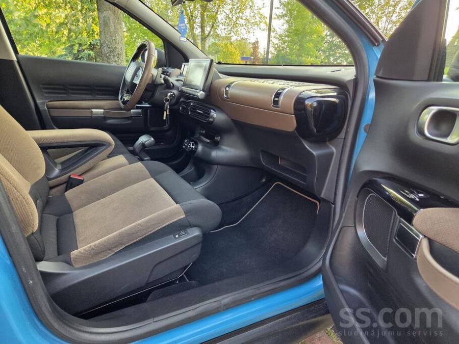 Blue Citroen C4 Cactus 2017 in Jelgava, with an engine capacity of 1.60 L and mileage of 0 thousand km for 6200 €, photo 10 on AUTOMOTO.COM.LV