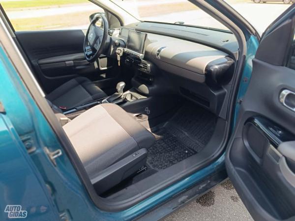 Blue Citroen C4 Cactus 2018 in Panevezys, with an engine capacity of 1.20 L and mileage of 60 thousand km for 8999 €, photo 6 on AUTOMOTO.COM.LV