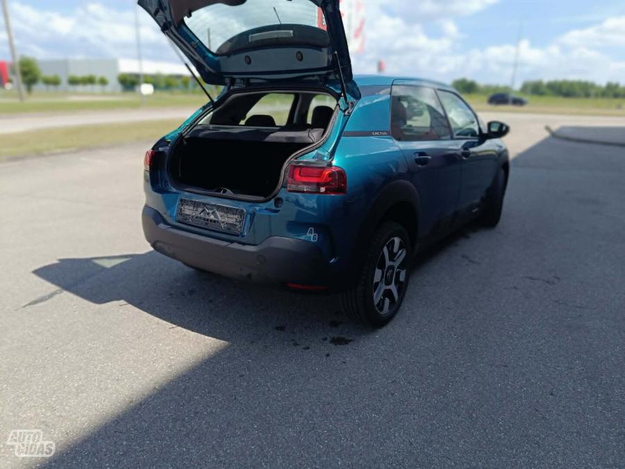 Zils Citroen C4 Cactus 2018 Panevēža, ar dzinēja tilpumu 1.20 L un nobraukumu 60 tūkst. km par 8999 €, foto 11 vietnē AUTOMOTO.COM.LV
