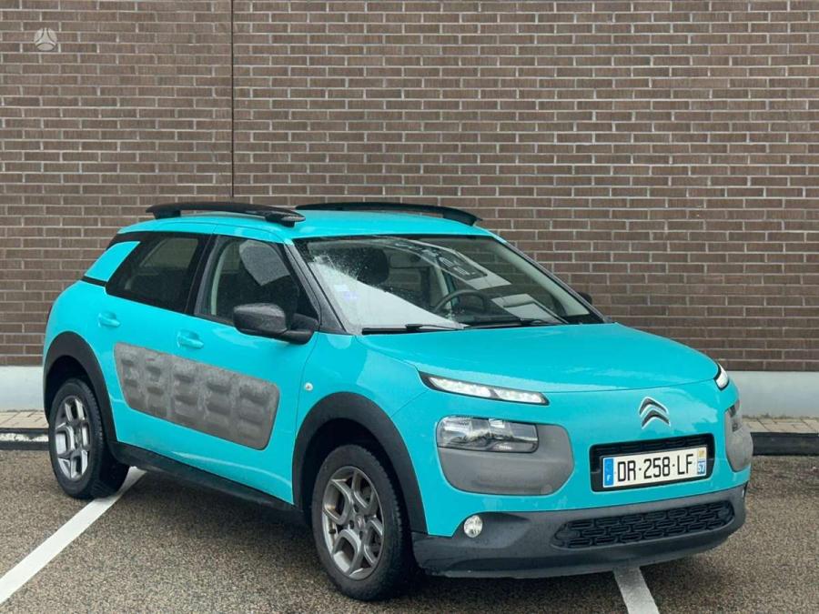 Zils Citroen C4 Cactus 2015 Tauragė, ar dzinēja tilpumu 1.20 L un nobraukumu 141 tūkst. km par 4600 €, foto 8 vietnē AUTOMOTO.COM.LV