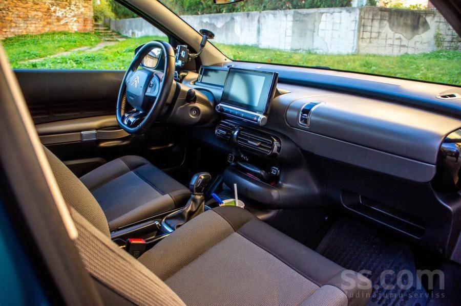 Zils Citroen C4 Cactus 2018 Rīga, ar dzinēja tilpumu 1.20 L un nobraukumu 107 tūkst. km par 8250 €, foto 21 vietnē AUTOMOTO.COM.LV