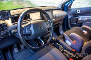 Zils Citroen C4 Cactus 2018 Rīga, ar dzinēja tilpumu 1.20 L un nobraukumu 107 tūkst. km par 8250 €, foto 23 vietnē AUTOMOTO.COM.LV