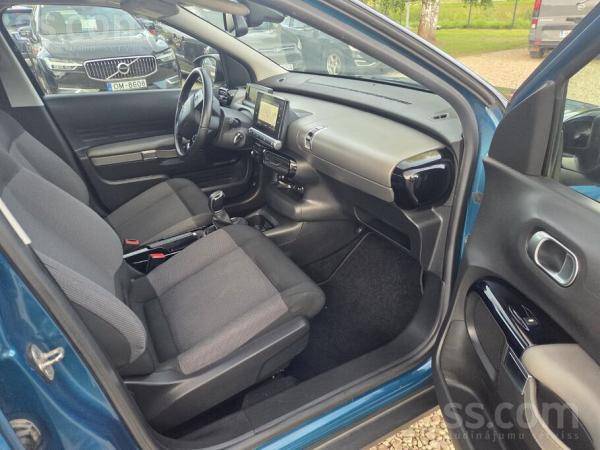 Zils Citroen C4 Cactus 2018 Jelgava, ar dzinēja tilpumu 1.20 L un nobraukumu 0 tūkst. km par 6900 €, foto 7 vietnē AUTOMOTO.COM.LV