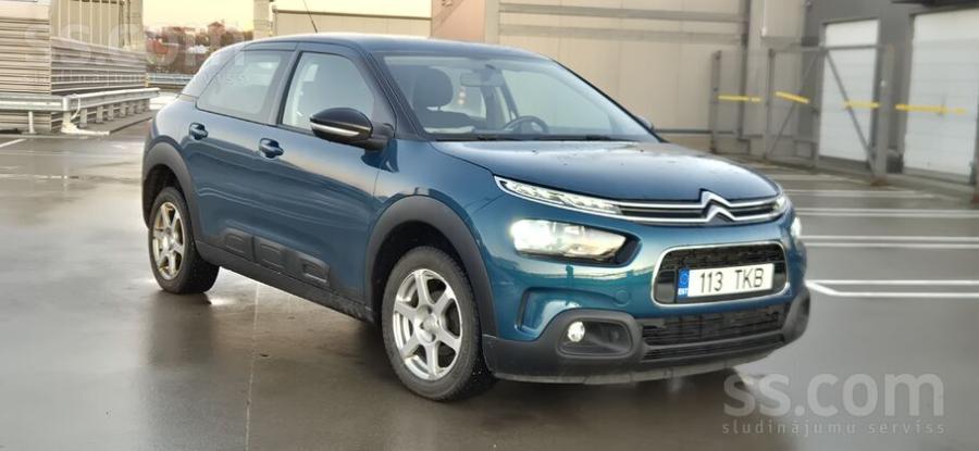 Zils Citroen C4 Cactus 2019 Tallina, ar dzinēja tilpumu 1.20 L un nobraukumu 126 tūkst. km par 6700 €, foto 3 vietnē AUTOMOTO.COM.LV