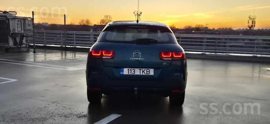 Zils Citroen C4 Cactus 2019 Tallina, ar dzinēja tilpumu 1.20 L un nobraukumu 126 tūkst. km par 6700 €, foto 5 vietnē AUTOMOTO.COM.LV