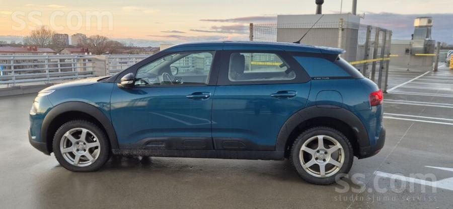 Zils Citroen C4 Cactus 2019 Tallina, ar dzinēja tilpumu 1.20 L un nobraukumu 126 tūkst. km par 6700 €, foto 7 vietnē AUTOMOTO.COM.LV
