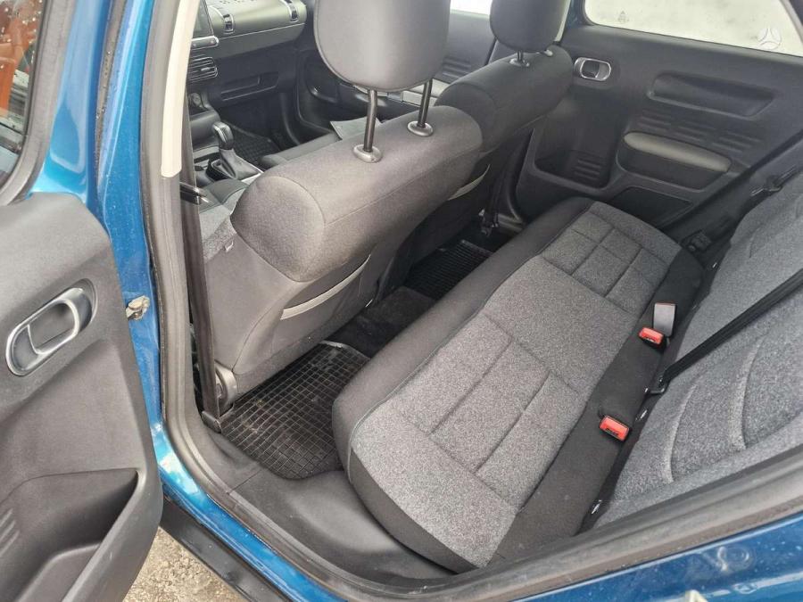 Blue Citroen C4 Cactus 2018 in Vilnius, with an engine capacity of 1.20 L and mileage of 88 thousand km for 9700 €, photo 13 on AUTOMOTO.COM.LV