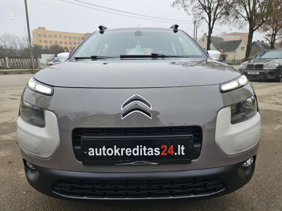 Brūns Citroen C4 Cactus 2014 Šauļi, ar dzinēja tilpumu 1.20 L un nobraukumu 124 tūkst. km par 6450 €, foto 2 vietnē AUTOMOTO.COM.LV
