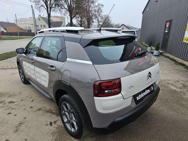 Brūns Citroen C4 Cactus 2014 Šauļi, ar dzinēja tilpumu 1.20 L un nobraukumu 124 tūkst. km par 6450 €, foto 5 vietnē AUTOMOTO.COM.LV