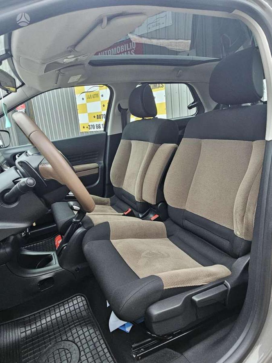 Brūns Citroen C4 Cactus 2014 Šauļi, ar dzinēja tilpumu 1.20 L un nobraukumu 124 tūkst. km par 6450 €, foto 15 vietnē AUTOMOTO.COM.LV