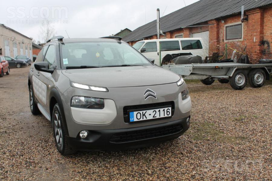 Brown Citroen C4 Cactus 2014 in Daugavpils, with an engine capacity of 1.20 L and mileage of 253 thousand km for 4890 €, photo 1 on AUTOMOTO.COM.LV