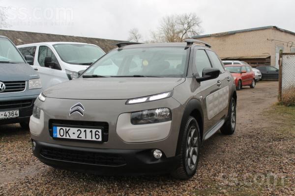 Brown Citroen C4 Cactus 2014 in Daugavpils, with an engine capacity of 1.20 L and mileage of 253 thousand km for 4890 €, photo 2 on AUTOMOTO.COM.LV