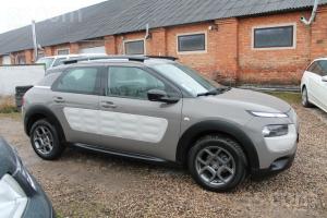 Brown Citroen C4 Cactus 2014 in Daugavpils, with an engine capacity of 1.20 L and mileage of 253 thousand km for 4890 €, photo 9 on AUTOMOTO.COM.LV