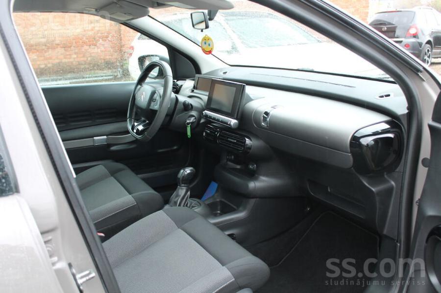Brown Citroen C4 Cactus 2014 in Daugavpils, with an engine capacity of 1.20 L and mileage of 253 thousand km for 4890 €, photo 16 on AUTOMOTO.COM.LV
