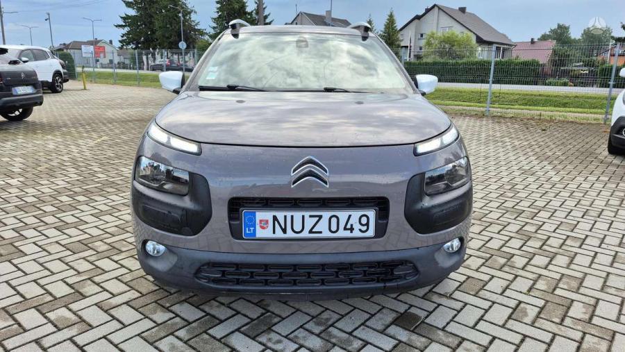 Brūns Citroen C4 Cactus 2016 Tauragė, ar dzinēja tilpumu 1.20 L un nobraukumu 140 tūkst. km par 4600 €, foto 9 vietnē AUTOMOTO.COM.LV