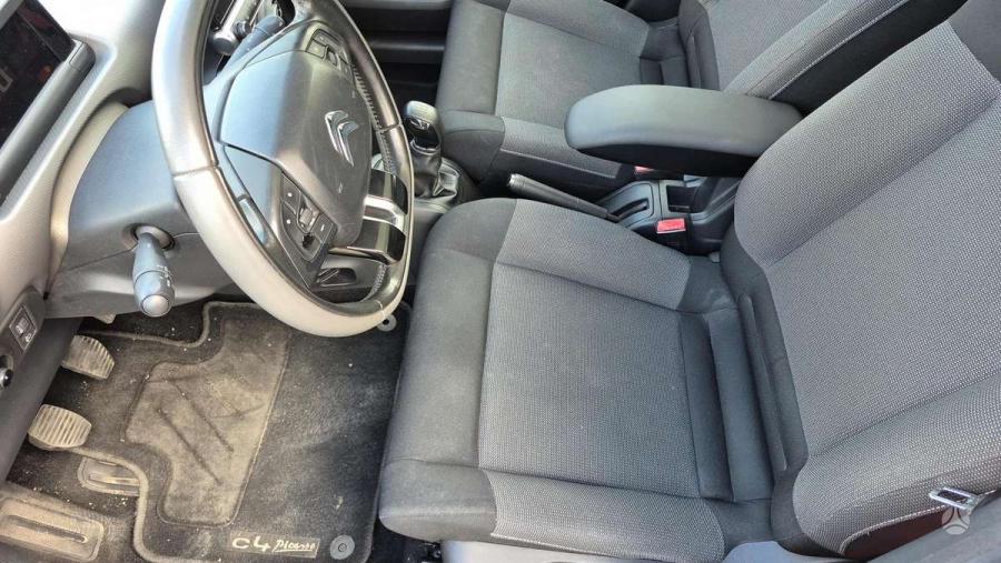 Brūns Citroen C4 Cactus 2016 Tauragė, ar dzinēja tilpumu 1.20 L un nobraukumu 140 tūkst. km par 4600 €, foto 12 vietnē AUTOMOTO.COM.LV