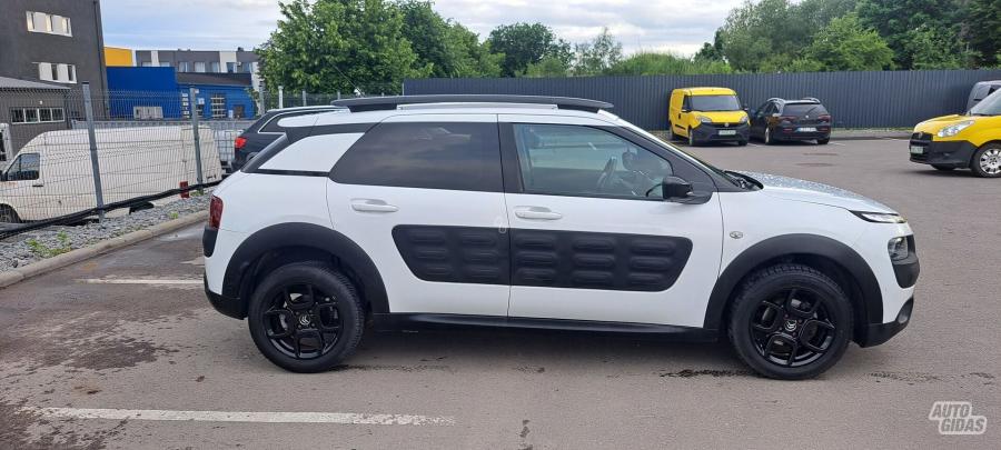 Citroen C4 Cactus 2014 in Vilnius, with an engine capacity of 1.60 L and mileage of 222 thousand km for 5500 €, photo 5 on AUTOMOTO.COM.LV