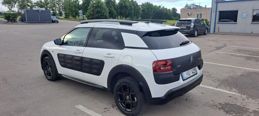 Citroen C4 Cactus 2014 in Vilnius, with an engine capacity of 1.60 L and mileage of 222 thousand km for 5500 €, photo 8 on AUTOMOTO.COM.LV
