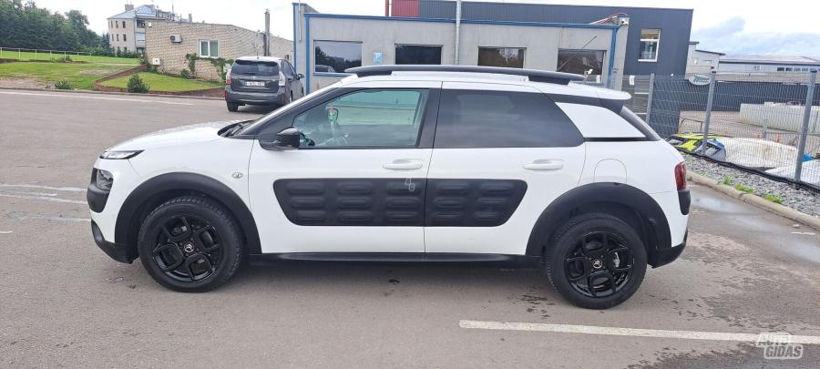 Citroen C4 Cactus 2014 in Vilnius, with an engine capacity of 1.60 L and mileage of 222 thousand km for 5500 €, photo 9 on AUTOMOTO.COM.LV