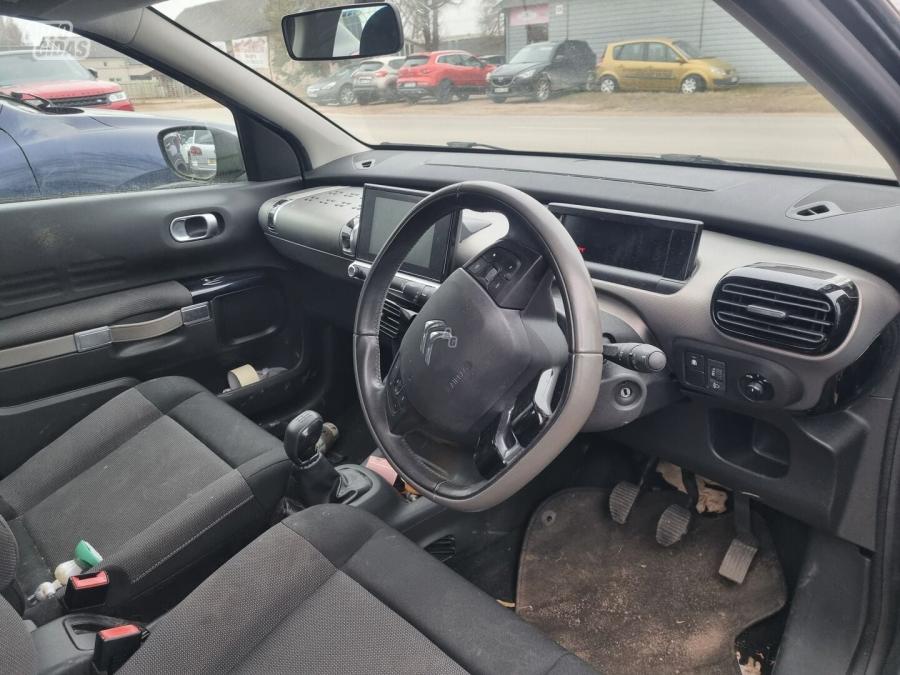 Citroen C4 Cactus 2015 Tauragė, ar dzinēja tilpumu 1.20 L un nobraukumu 87 tūkst. km par 1699 €, foto 3 vietnē AUTOMOTO.COM.LV