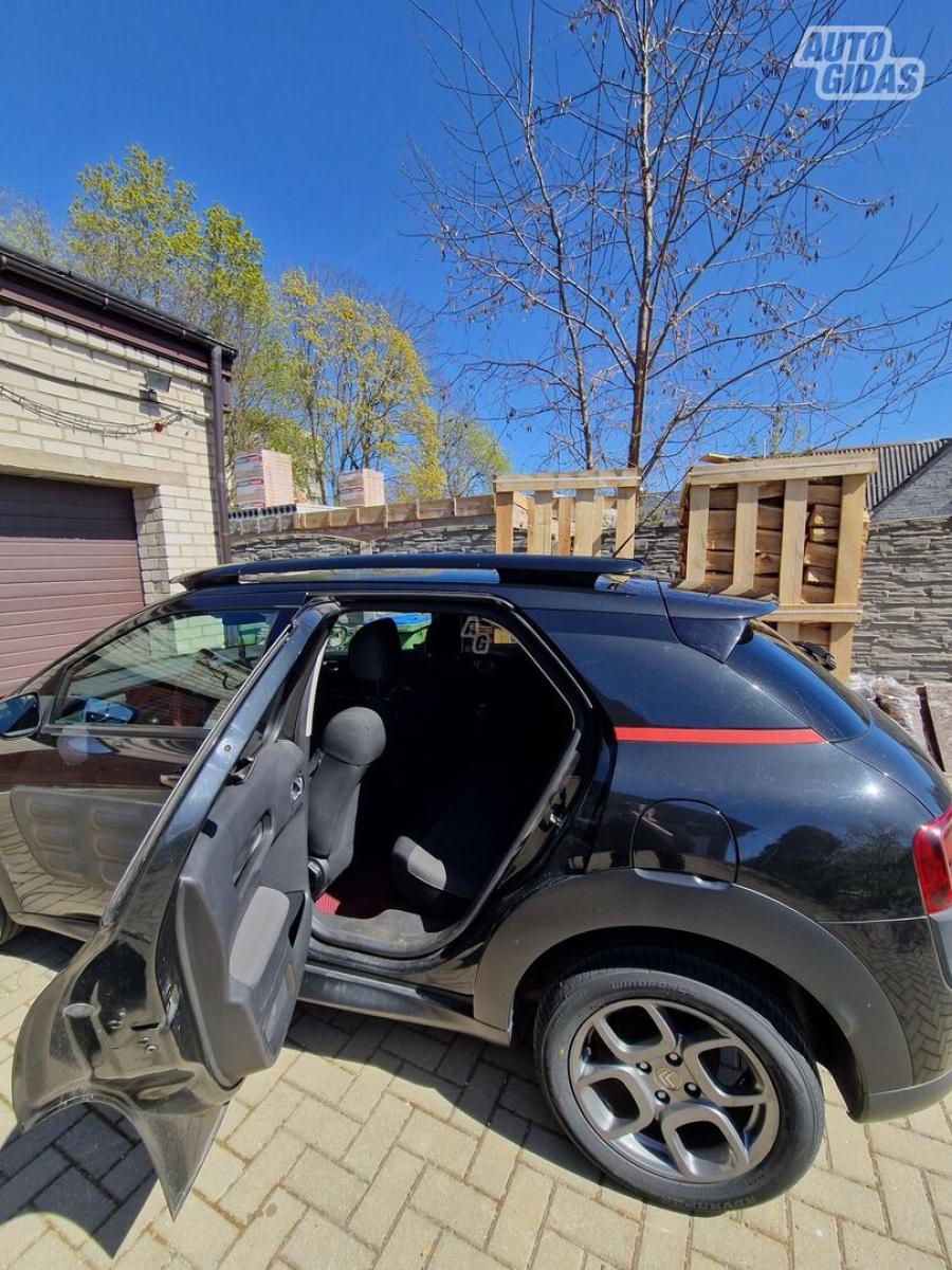 Citroen C4 Cactus 2015 Kauņa, ar dzinēja tilpumu 1.60 L un nobraukumu 112 tūkst. km par 6100 €, foto 5 vietnē AUTOMOTO.COM.LV
