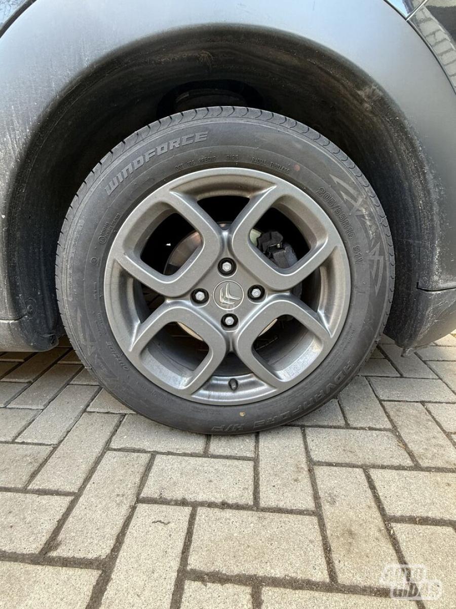Citroen C4 Cactus 2015 in Kaunas, with an engine capacity of 1.60 L and mileage of 112 thousand km for 5900 €, photo 19 on AUTOMOTO.COM.LV