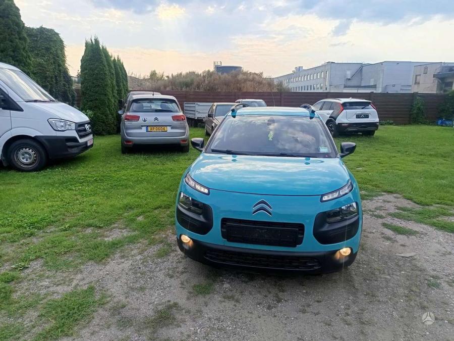 Citroen C4 Cactus 2015 in Marijampole, with an engine capacity of 1.56 L and mileage of 230 thousand km for 4499 €, photo 1 on AUTOMOTO.COM.LV