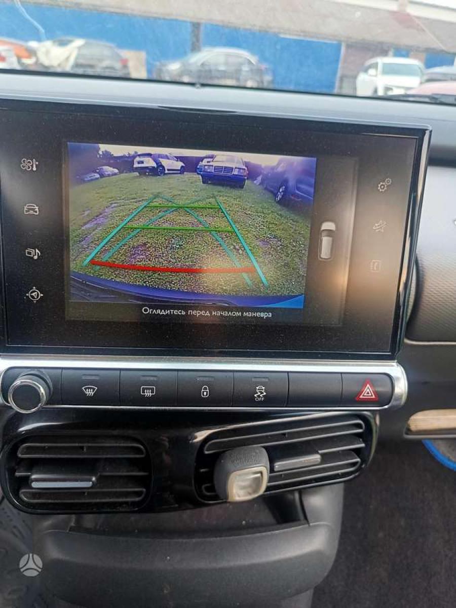 Citroen C4 Cactus 2015 in Marijampole, with an engine capacity of 1.56 L and mileage of 230 thousand km for 4499 €, photo 4 on AUTOMOTO.COM.LV