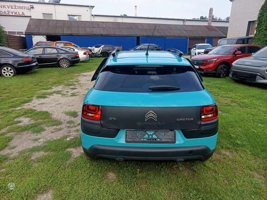 Citroen C4 Cactus 2015 in Marijampole, with an engine capacity of 1.56 L and mileage of 230 thousand km for 4499 €, photo 17 on AUTOMOTO.COM.LV