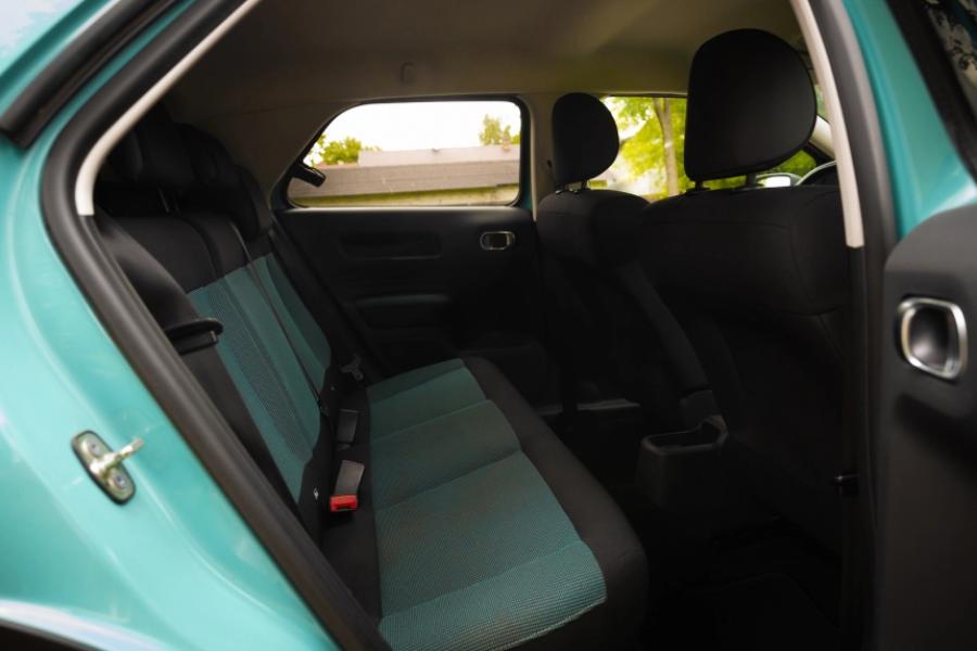 Zaļš Citroen C4 Cactus 2016 Rīga, ar dzinēja tilpumu 1.20 L un nobraukumu 160 tūkst. km par 7790 €, foto 9 vietnē AUTOMOTO.COM.LV