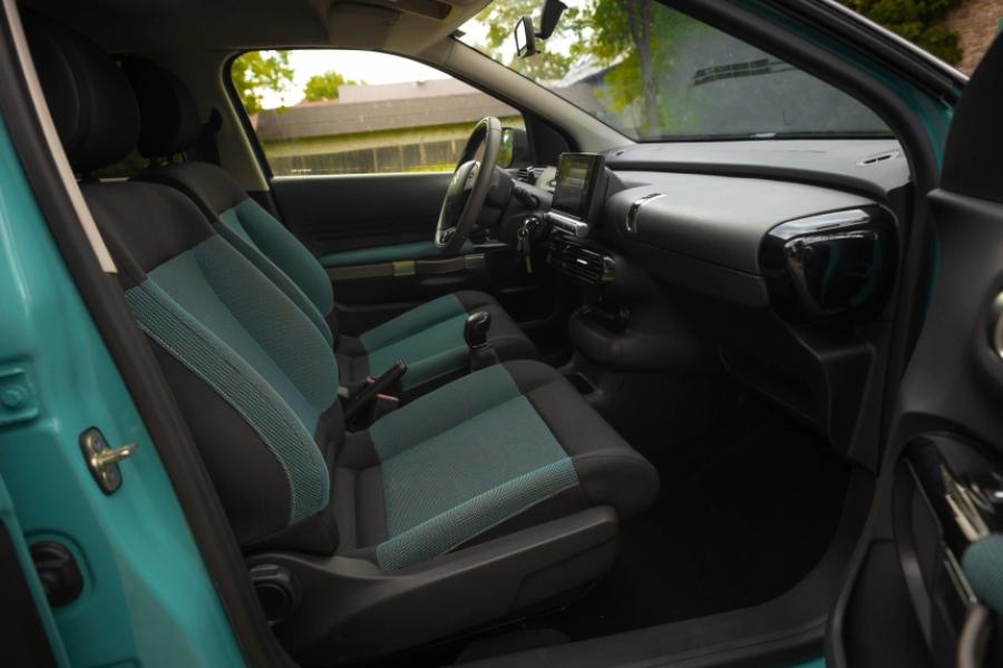 Zaļš Citroen C4 Cactus 2016 Rīga, ar dzinēja tilpumu 1.20 L un nobraukumu 160 tūkst. km par 7790 €, foto 13 vietnē AUTOMOTO.COM.LV